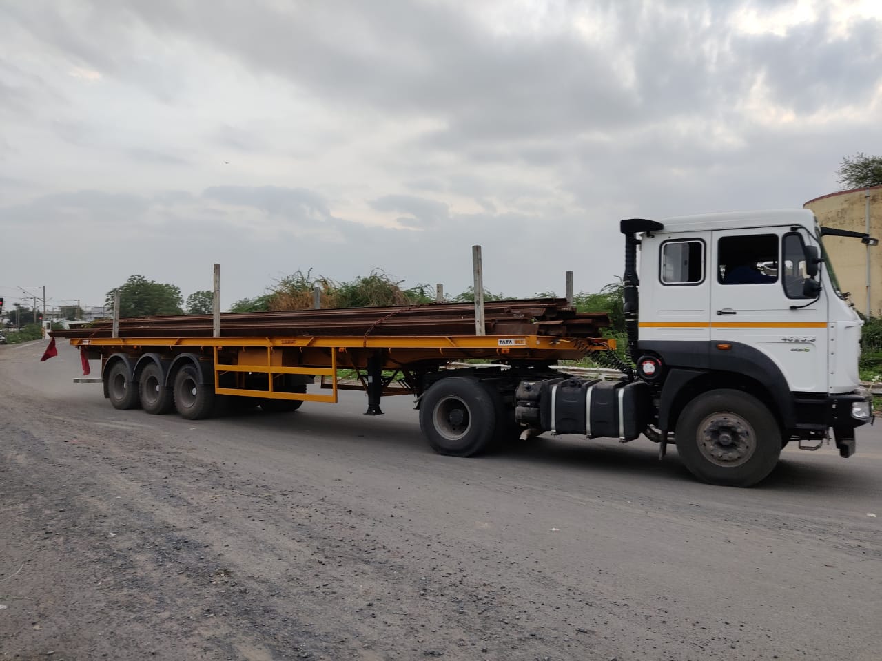 Welcome to Gujarat Transporters